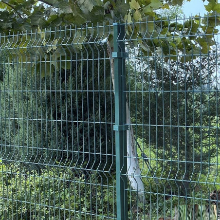 Kit Reja Malla Acmafor 3d 1830x2500mm con 2 Postes Verde 1900mm